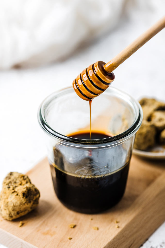 2-Ingredient Kuromitsu - Japanese Brown Sugar Syrup (黒蜜) - Barrel Leaf 桶子葉