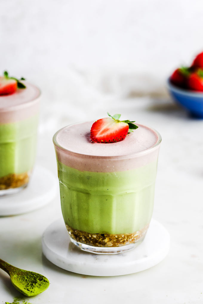 Vegan Matcha Strawberry Cheesecake (No-Bake) - Barrel Leaf 桶子葉