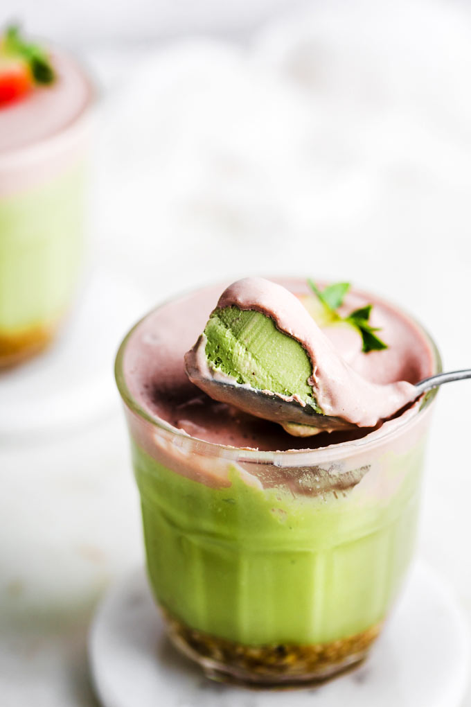 Vegan Matcha Strawberry Cheesecake (No-Bake) - Barrel Leaf 桶子葉