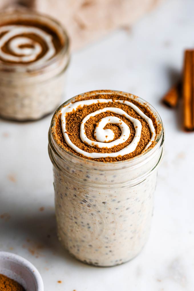 High-Protein Cinnamon Roll Overnight Oats (No Protein Powder) - Barrel Leaf